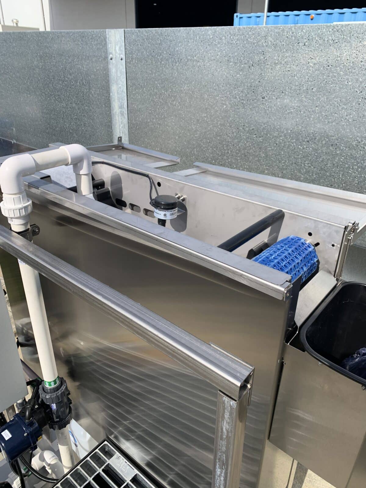 Solids Interceptor Oil Separator Top Mount | Enviroconcepts